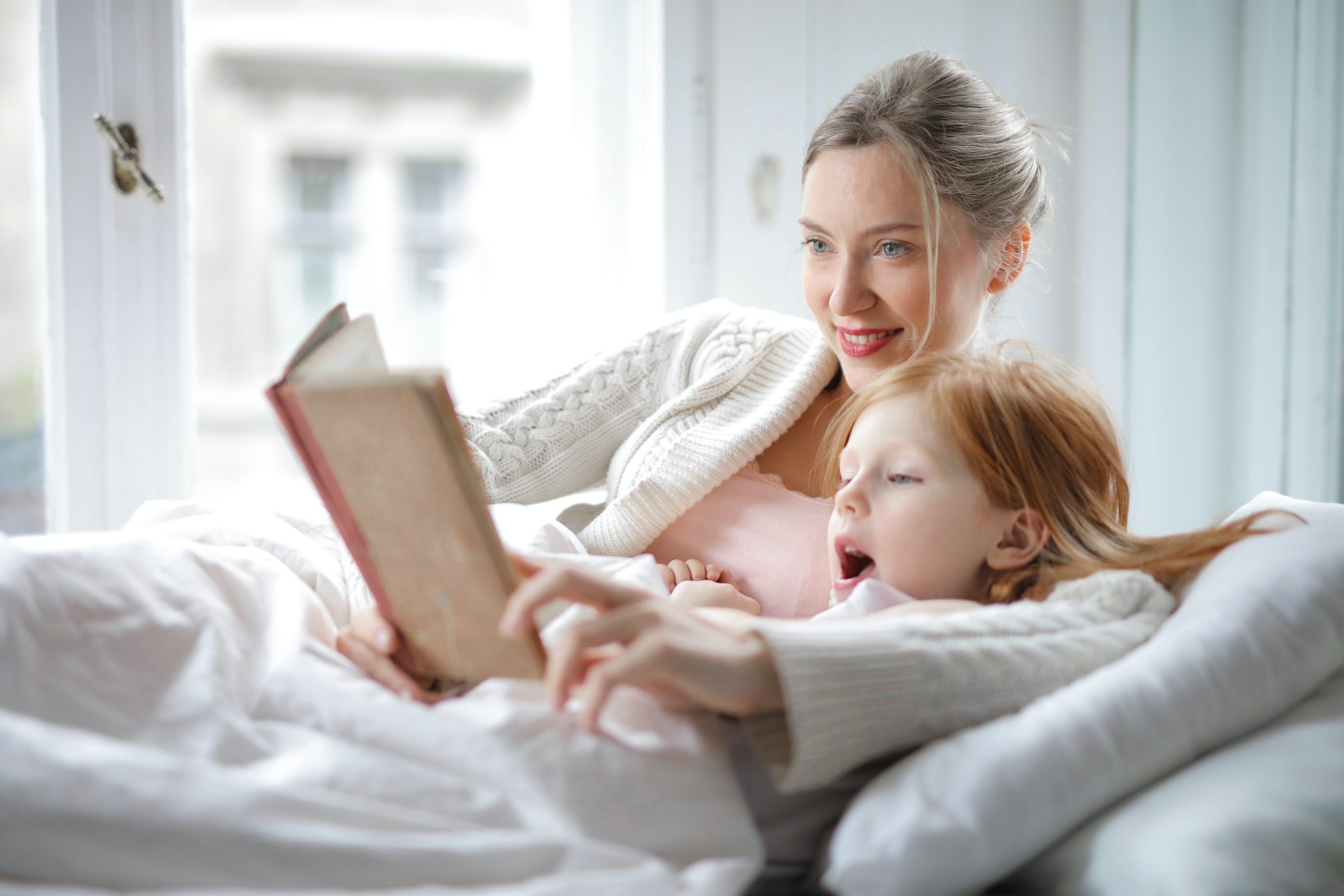 Why you should read aloud in two languages to your children