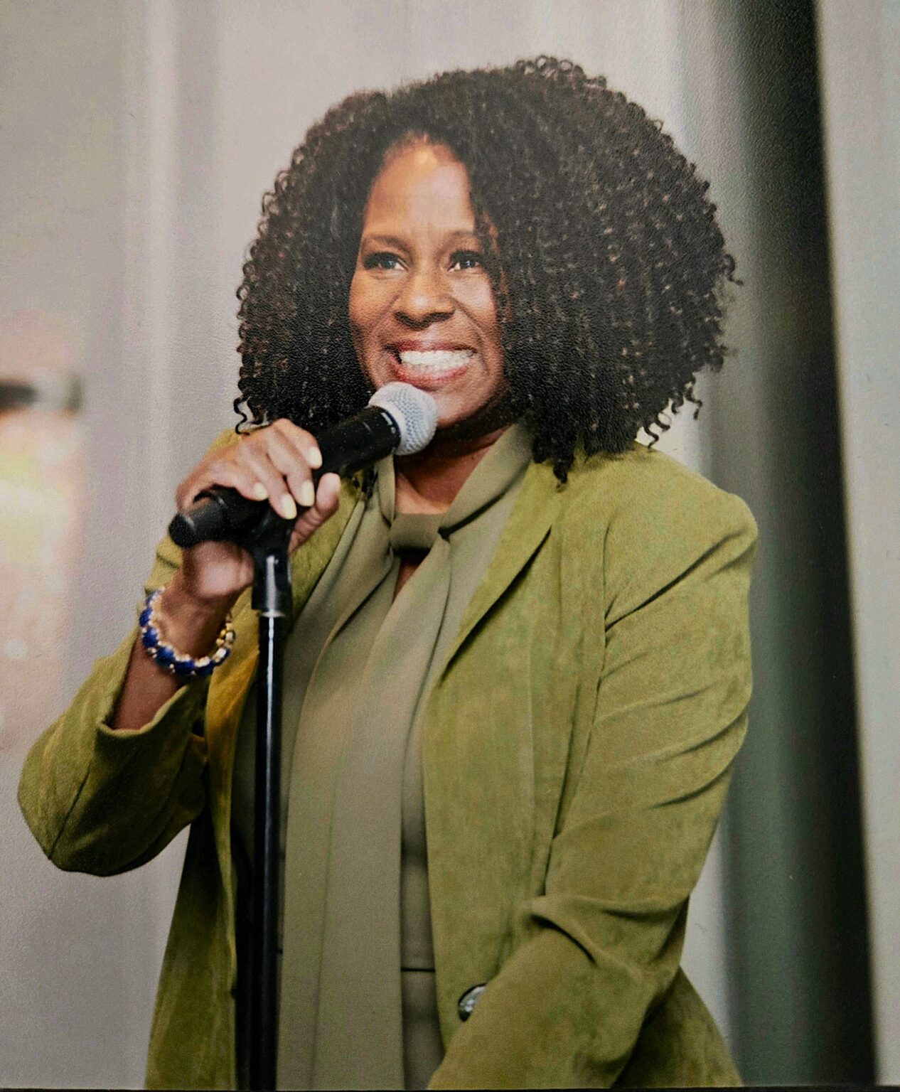 LaRita Shelby: From Hollywood to Armed Forces Radio – A Trailblazing ...